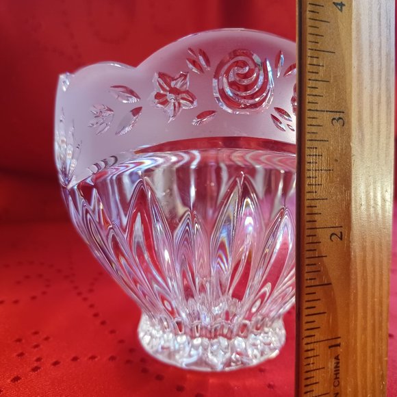 Oneida | Accents | Vintage Oneida Southern Garden Pattern Lead Crystal ...